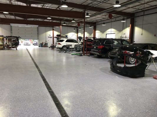 STUTTGART AUTO BODY - Updated December 2025 - 20 Photos & 20 Reviews ...