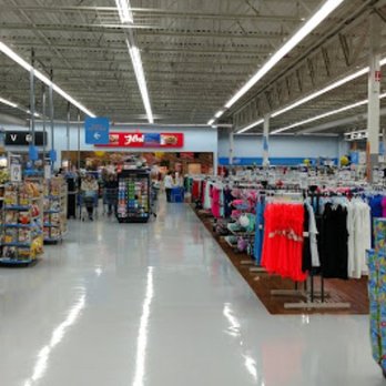 WALMART - Updated July 2025 - 157 Photos & 265 Reviews - 5630 W Touhy ...