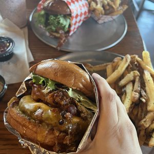 BURGER ME! - 354 Photos & 551 Reviews - Burgers - 6280 Sharlands Ave ...