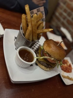 THE BISON ON MAIN - Updated June 2025 - 87 Photos & 111 Reviews - 10111 ...