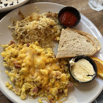 SONDER - Updated July 2024 - 792 Photos & 665 Reviews - 9500 Brimhall ...