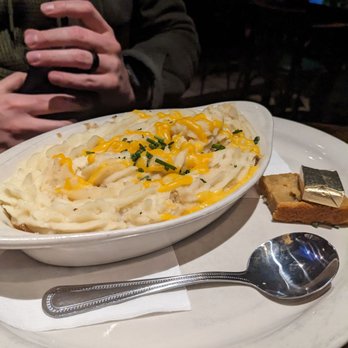 HIBERNIAN RESTAURANT & PUB - Updated October 2025 - 343 Photos & 358 ...