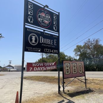 HELBERG BARBECUE - Updated March 2025 - 357 Photos & 217 Reviews - 7809 ...