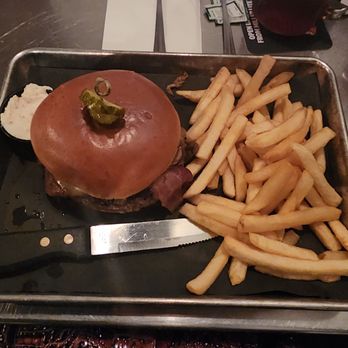 THE RUSTY PIG - Updated May 2025 - 122 Photos & 190 Reviews - 34 Linden ...