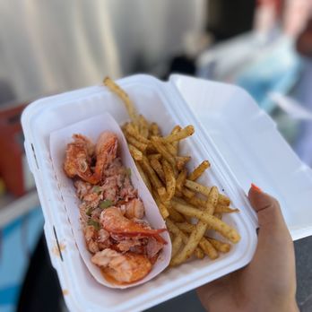 SAM’S CHOWDERMOBILE - Updated December 2025 - 403 Photos & 411 Reviews ...