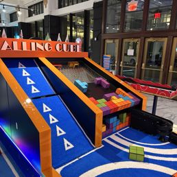 FAT PUTTER - Updated November 2025 - 28 Photos - 713 Walnut St, Des ...