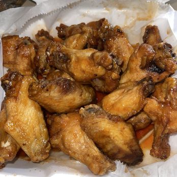 THE TWISTED PROP BAR & GRILLE - Updated December 2025 - 97 Photos & 87 ...