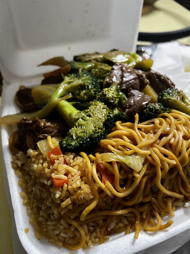 J & J WOK - Updated December 2025 - 83 Photos & 96 Reviews - 6118 ...