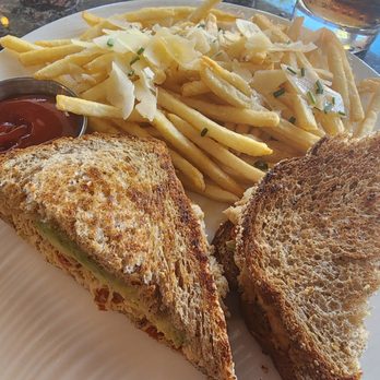 ZIN AMERICAN BISTRO - Updated August 2025 - 602 Photos & 840 Reviews ...