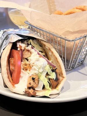 PARK PLAZA LIQUOR AND DELI - Updated December 2025 - 426 Photos & 820 ...