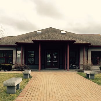 DENNIS PUBLIC LIBRARY - Updated October 2025 - 5 Hall St, Dennis Port ...