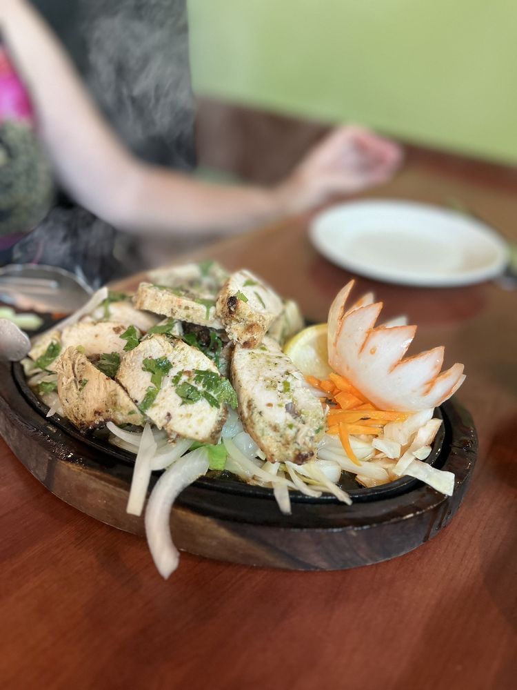 CURRY AND NOODLE - Updated August 2024 - 205 Photos & 106 Reviews ...