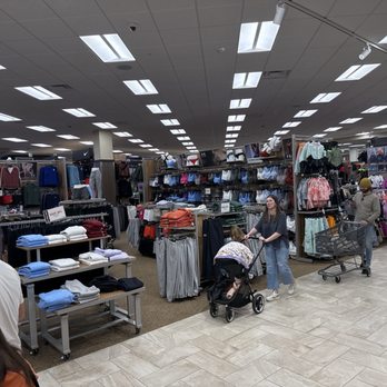 SCHEELS - Updated May 2025 - 125 Photos & 21 Reviews - 6929 S Memorial ...