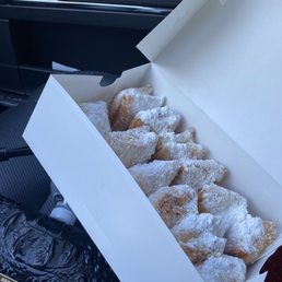 JUNEBUG CAFE - Updated April 2025 - 221 Photos & 86 Reviews - 4042 N ...