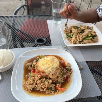 SIAM HOUSE THAI RESTAURANT - Updated July 2024 - 243 Photos & 550 ...