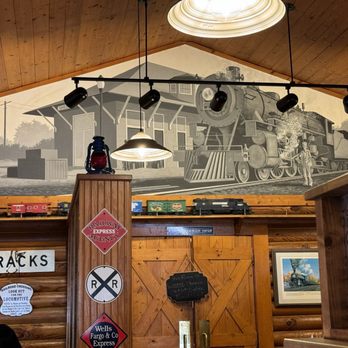 MUTTS BBQ - Updated December 2025 - 93 Photos & 189 Reviews - 101 W Rd ...