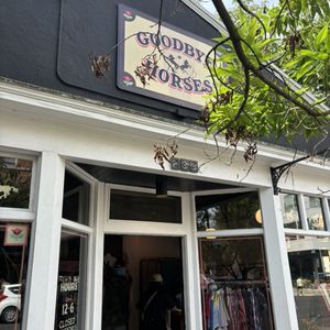 MAGPIE - Updated January 2026 - 35 Photos & 28 Reviews - 1960 SE ...