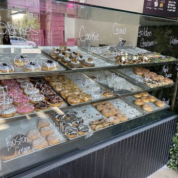 GROUNDS DONUT HOUSE - Updated February 2025 - 145 Photos & 41 Reviews ...