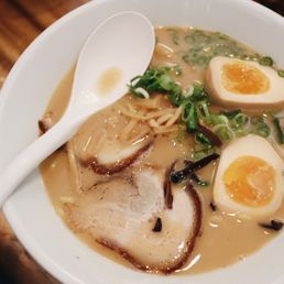MONTA JAPANESE NOODLE HOUSE - 3965 Photos & 3204 Reviews - Ramen - 5030 ...