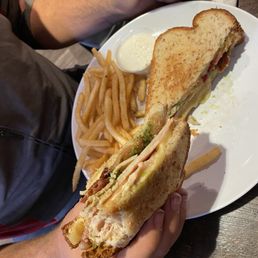 THREE22 KITCHEN & COCKTAILS - Updated July 2025 - 37 Photos & 46 ...