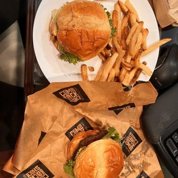 COME BACK SHACK - Updated July 2024 - 259 Photos & 503 Reviews - 1521 ...