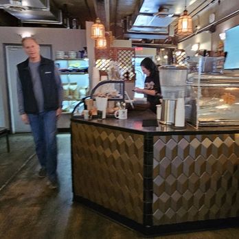 ESSO COFFEEHOUSE - Updated September 2024 - 171 Photos & 168 Reviews ...
