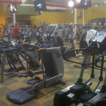 AMARILLO TOWN CLUB WEST - Updated August 2025 - 31 Photos - 7700 ...