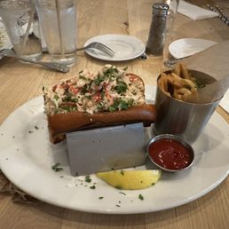 LURE FISH HOUSE - Updated July 2024 - 1884 Photos & 1166 Reviews ...