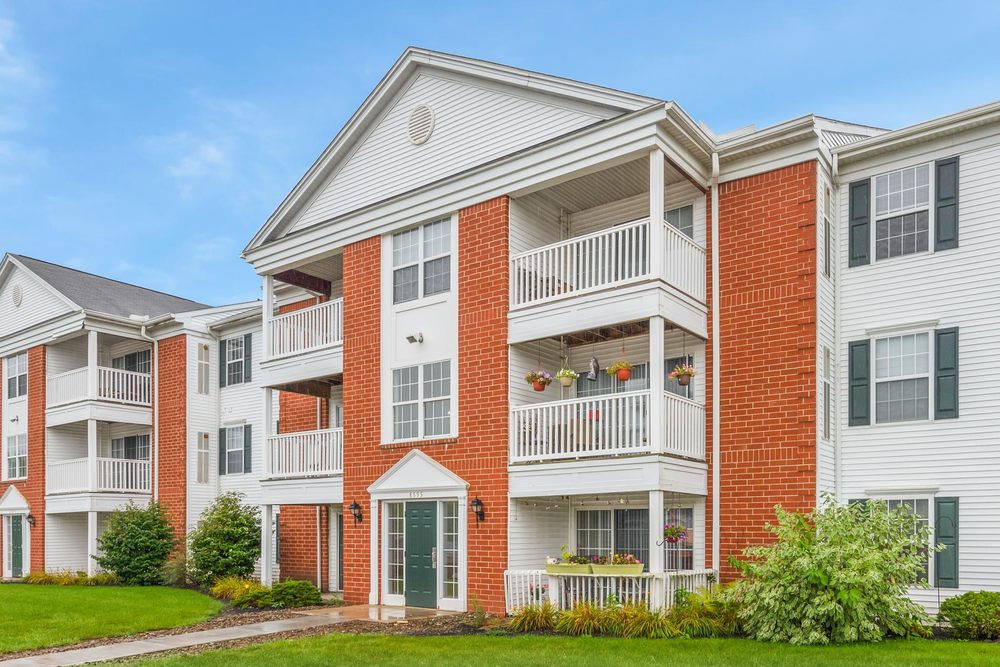 EVERGREEN FARMS - Updated October 2025 - 16 Photos - 8600 Evergreen Trl ...