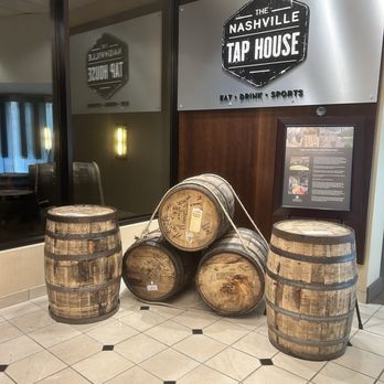 THE NASHVILLE TAP HOUSE - Updated June 2026 - 82 Photos & 84 Reviews ...