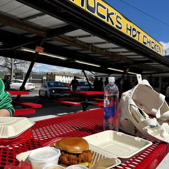 CHUCK’S HOT CHICKEN - Updated December 2024 - 31 Photos & 25 Reviews ...