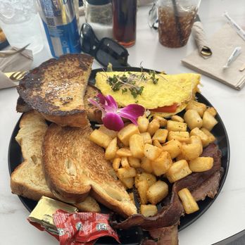 CAFÉ 413 - Updated March 2025 - 238 Photos & 152 Reviews - Calle ...