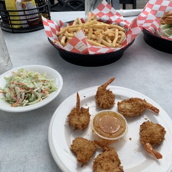 TAVERN ON THE MAIN - Updated May 2025 - 122 Photos & 146 Reviews - 235 ...