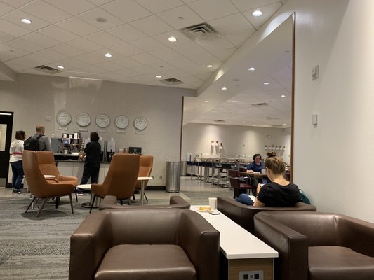 DELTA SKY CLUB - 71 Photos & 71 Reviews - 3200 E Airfield Dr, Dallas ...