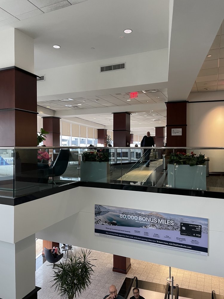 GEORGE BUSH INTERCONTINENTAL AIRPORT - TERMINAL E - Updated August 2024 ...