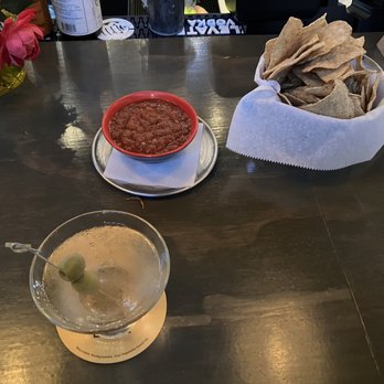 KIBBITZNEST BOOKS, BREWS & BLARNEY - Updated December 2024 - 438 Photos ...