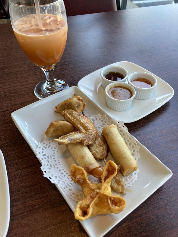 MANEE THAI RESTAURANT - Updated September 2024 - 33 Photos & 51 Reviews ...