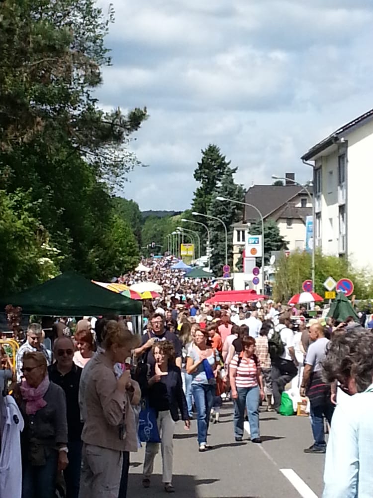 FLOHMARKT - Updated December 2024 - Innenstadt, Usingen, Hessen ...