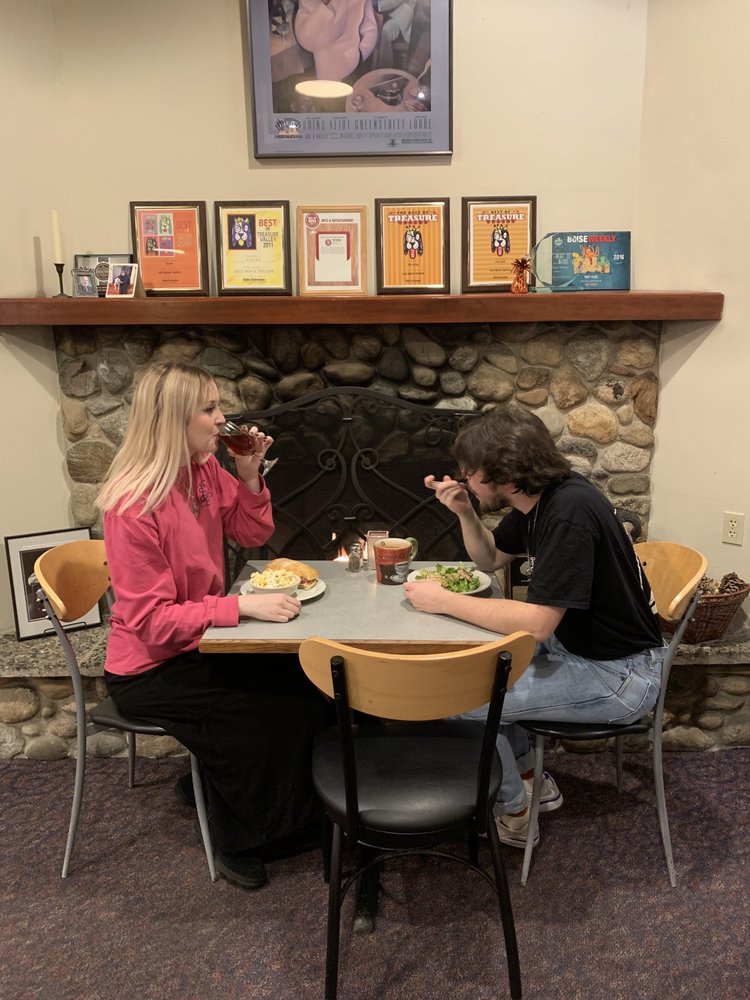 THE FLICKS: RICK’S CAFE AMERICAIN - 110 Photos & 53 Reviews - 646 W ...