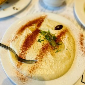 LAYALI - Updated January 2025 - 27 Photos - 236 W Greenway St, Derby ...