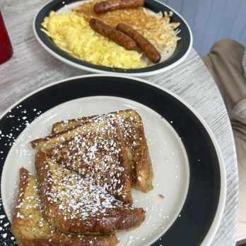 GUS FAMILY RESTAURANT - Updated May 2025 - 43 Photos & 28 Reviews ...