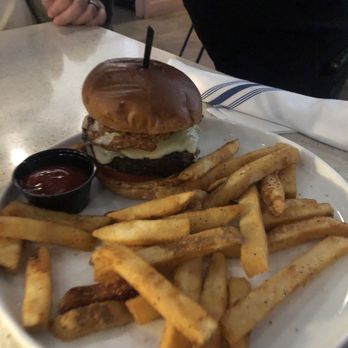 BETTS - Updated January 2026 - 277 Photos & 217 Reviews - 2000 E 9th St ...