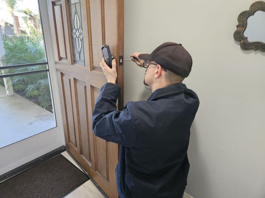 ADEPT LOCK AND KEY - Updated December 2025 - 11 Photos & 44 Reviews ...