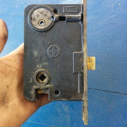 BROADWAY LOCKSMITH - 62 Photos & 133 Reviews - 918 E John St, Seattle ...