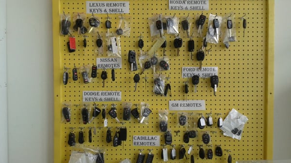 A COMPLETE LOCK AND KEY - Updated November 2025 - 13 Photos & 33 ...