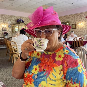 BRAMBLES ENGLISH TEA ROOM - Updated May 2025 - 124 Photos & 73 Reviews ...