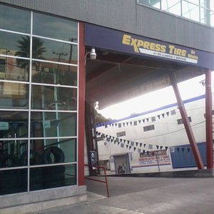 AUTOZONE - Updated February 2025 - Calz del Tecnológico 13980, Tijuana ...