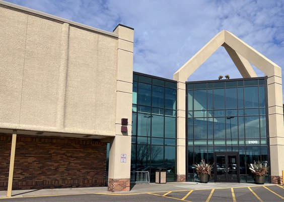 LIFE TIME - Updated January 2026 - 36 Photos & 16 Reviews - 2100 ...