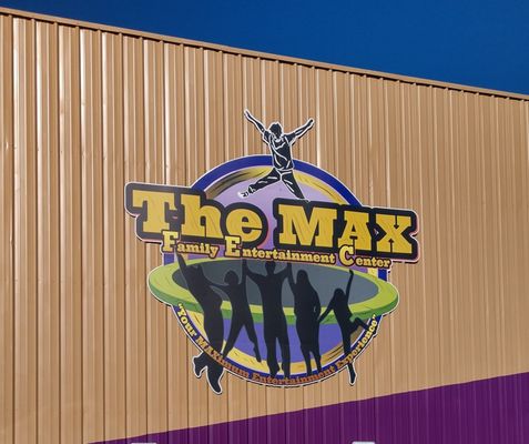 THE MAX ENTERTAINMENT CENTER - Updated December 2025 - 25 Photos - 1015 ...