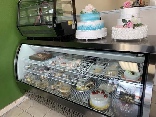 FRIDA’S BAKERY - 19 Photos & 25 Reviews - Bakeries - 1737 W Caldwell ...